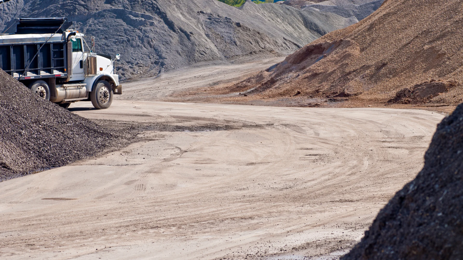 Rock Pit Excavation Services in Vancouver | Surrey